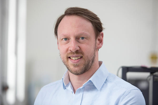 Birmingham chemist wins prestigious Royal Society of Chemistry Award ...