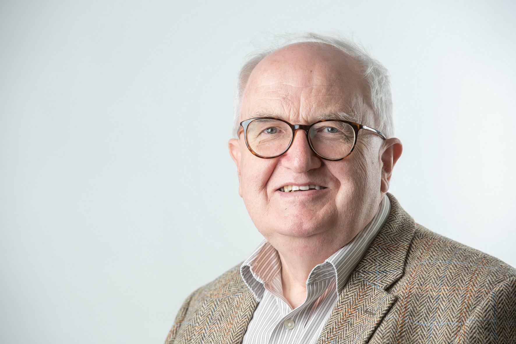 Professor Richard Lehman analyses COVID-19 literature in weekly BMJ ...