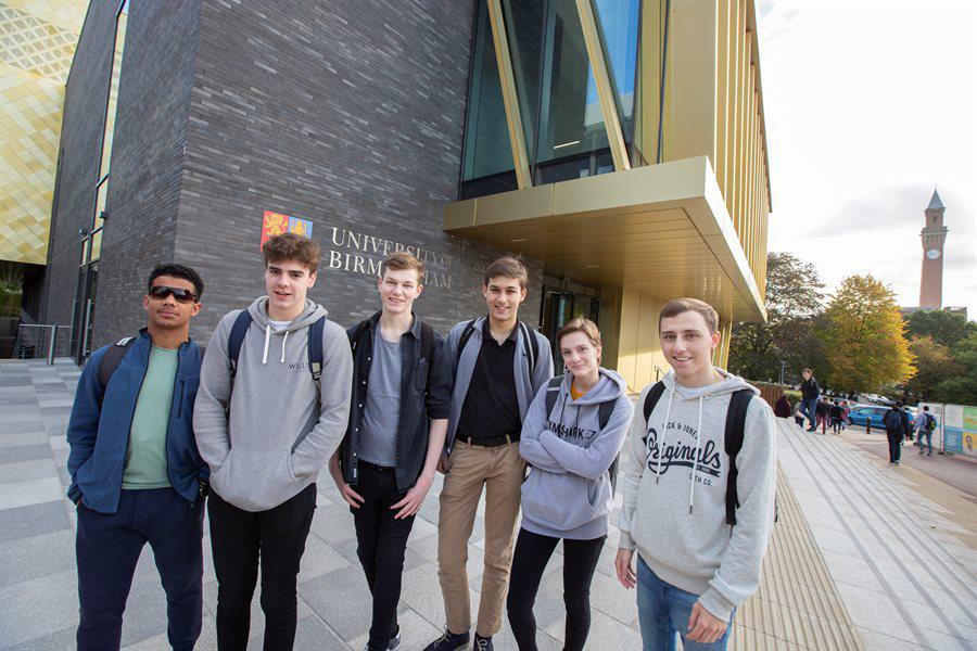 Collaborative Teaching Laboratory welcomes first students - University ...