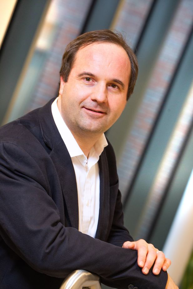 Inaugural lecture: 'En attendant Godot - Making sense of our world: The ...