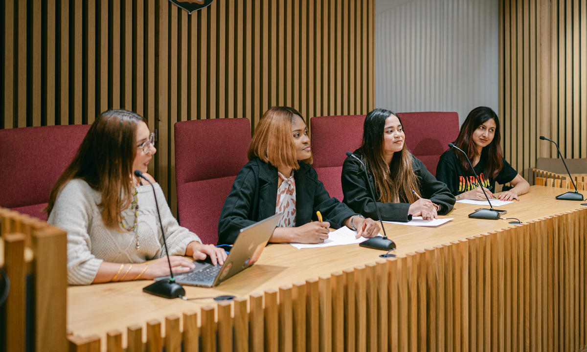 Undergraduate Law courses in Dubai - University of Birmingham Dubai